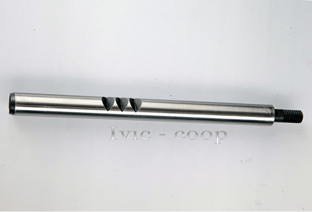 Proizvodnja osovina, poluosovina i vratila - IVIĆ COOP - Mladenovo